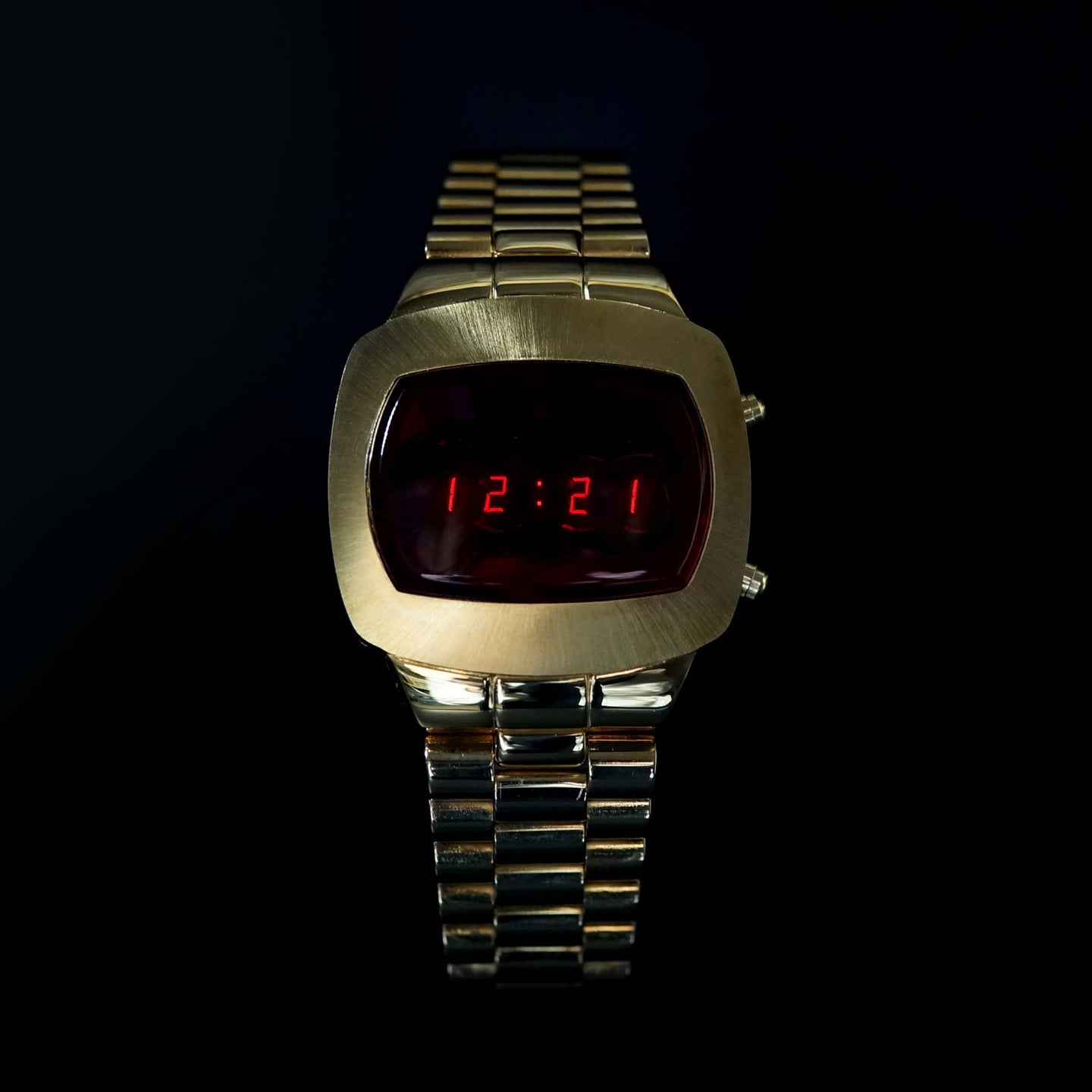 LED COMPUTER WATCH｜EA101｜70s RETRO FUTURE – 830時計店
